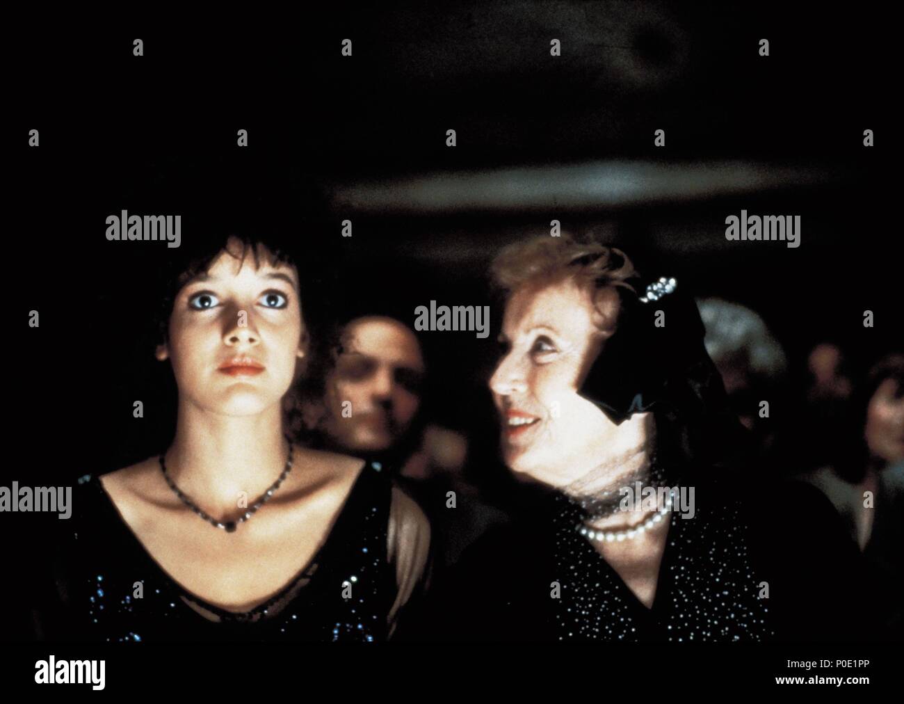 Jennifer beals flashdance hi-res stock photography and images - Alamy