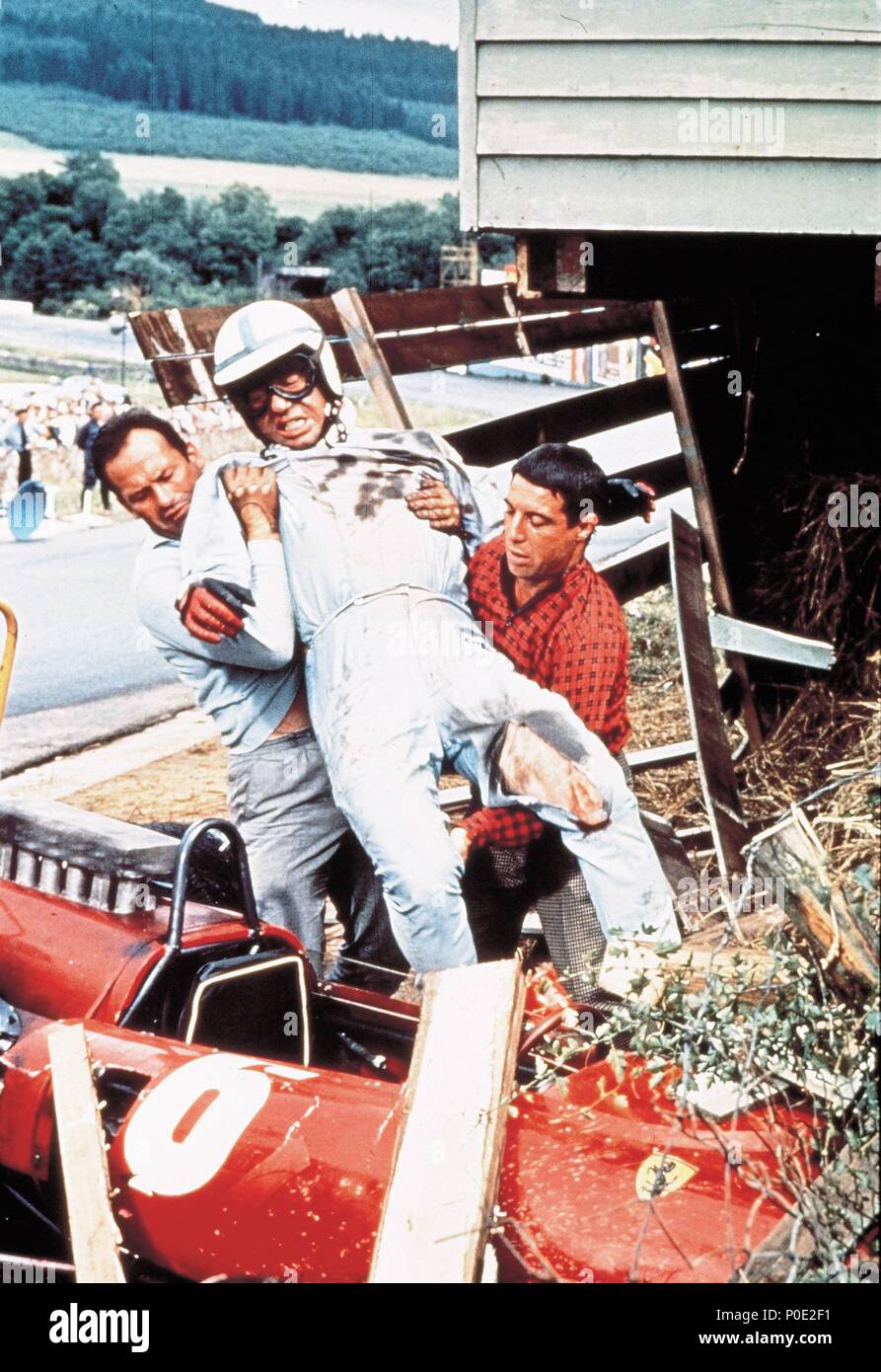 Grand prix 1966 film hi-res stock photography and images - Alamy