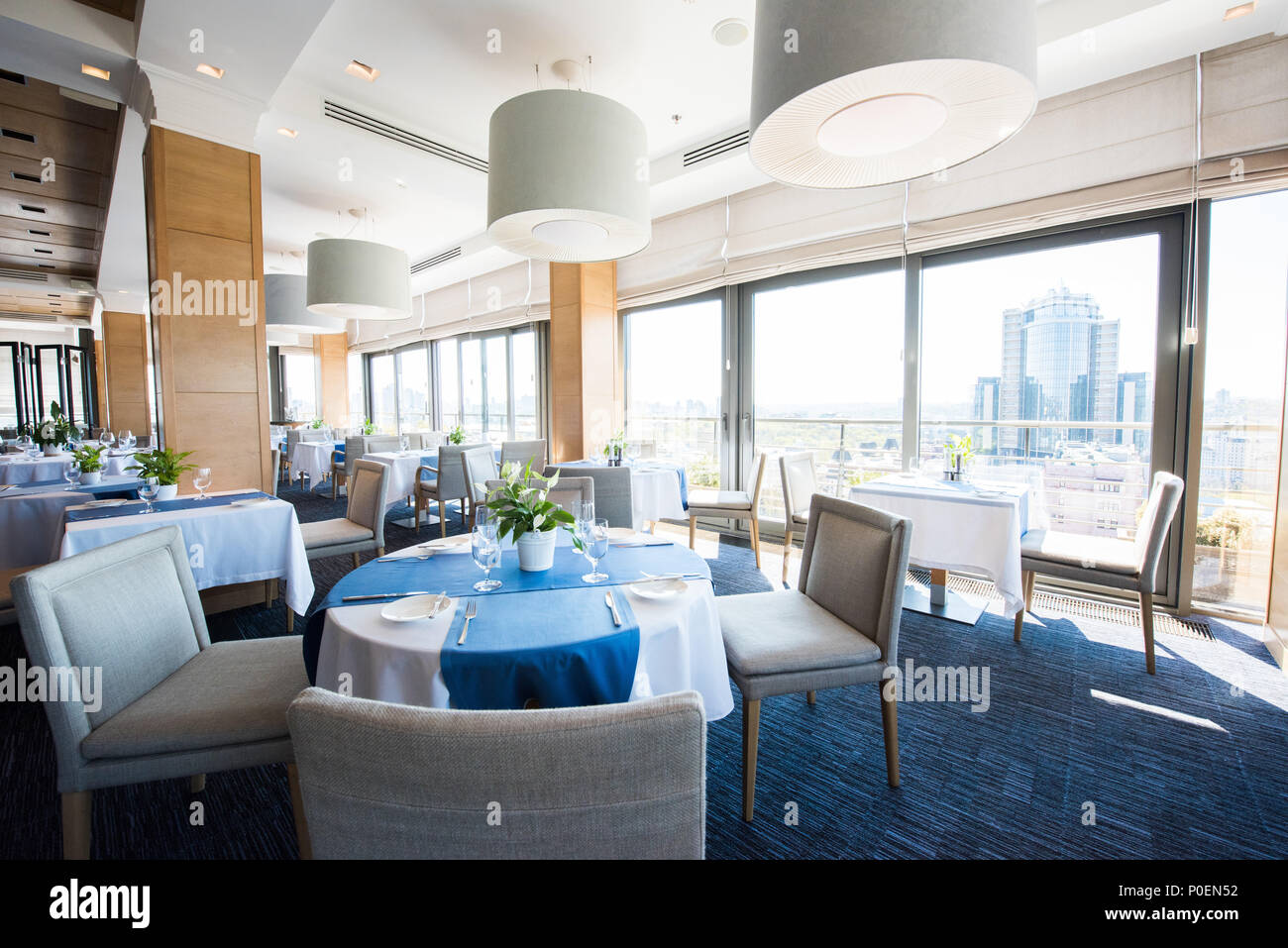 Cafe restaurant big windows hi-res stock photography and images - Alamy