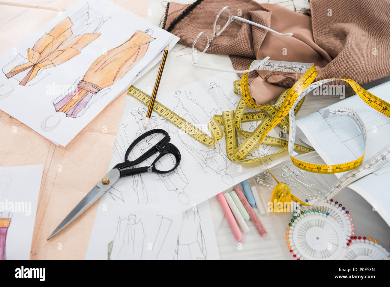Clothing sketches hi-res stock photography and images - Alamy