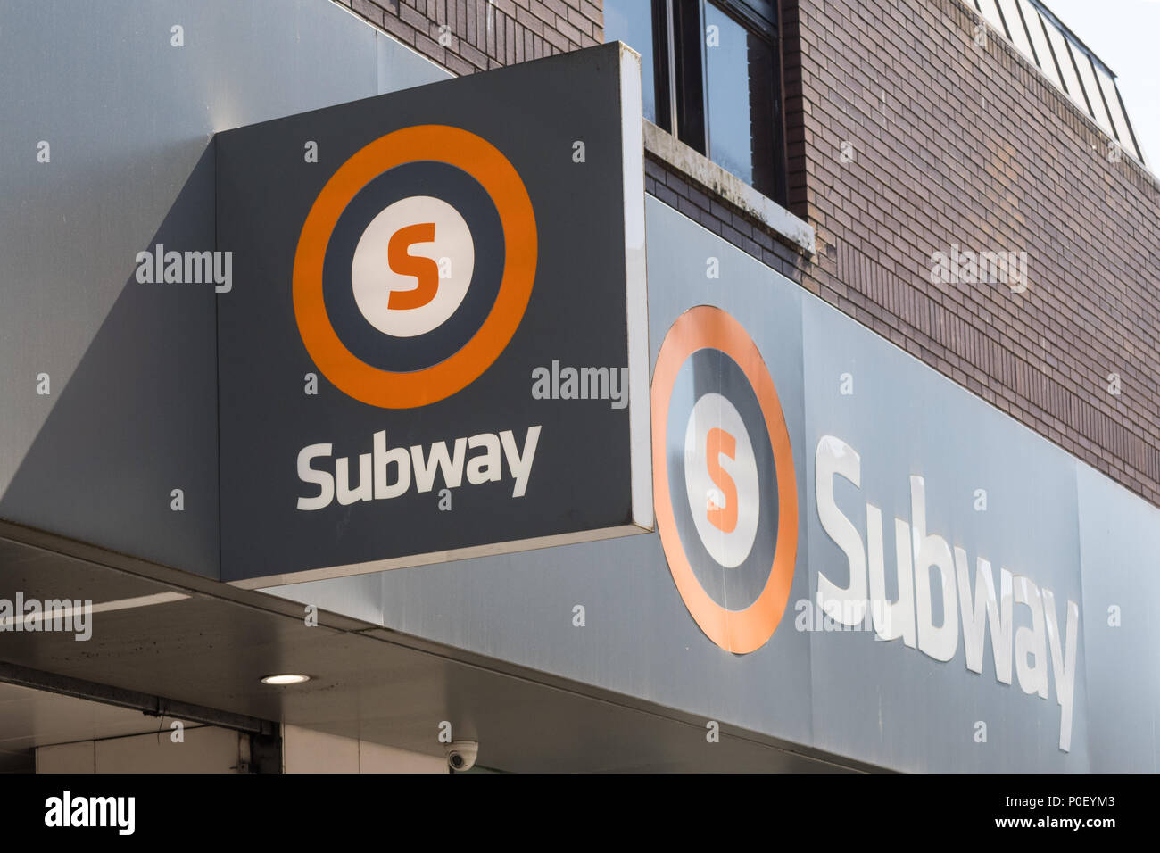 Subway logo hi-res stock photography and images - Alamy