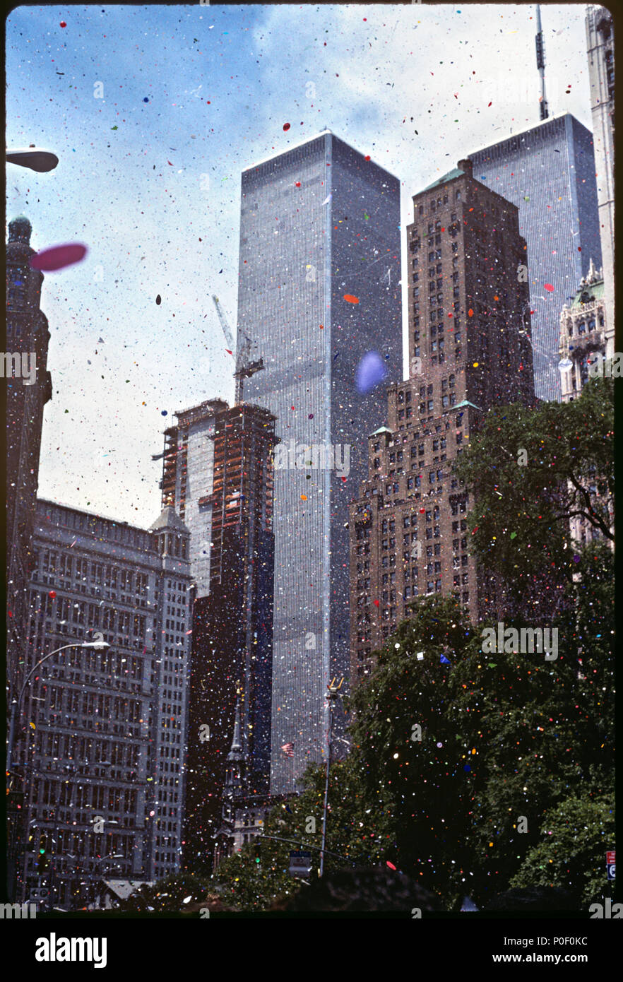 Ticker tape in the air hi-res stock photography and images - Alamy