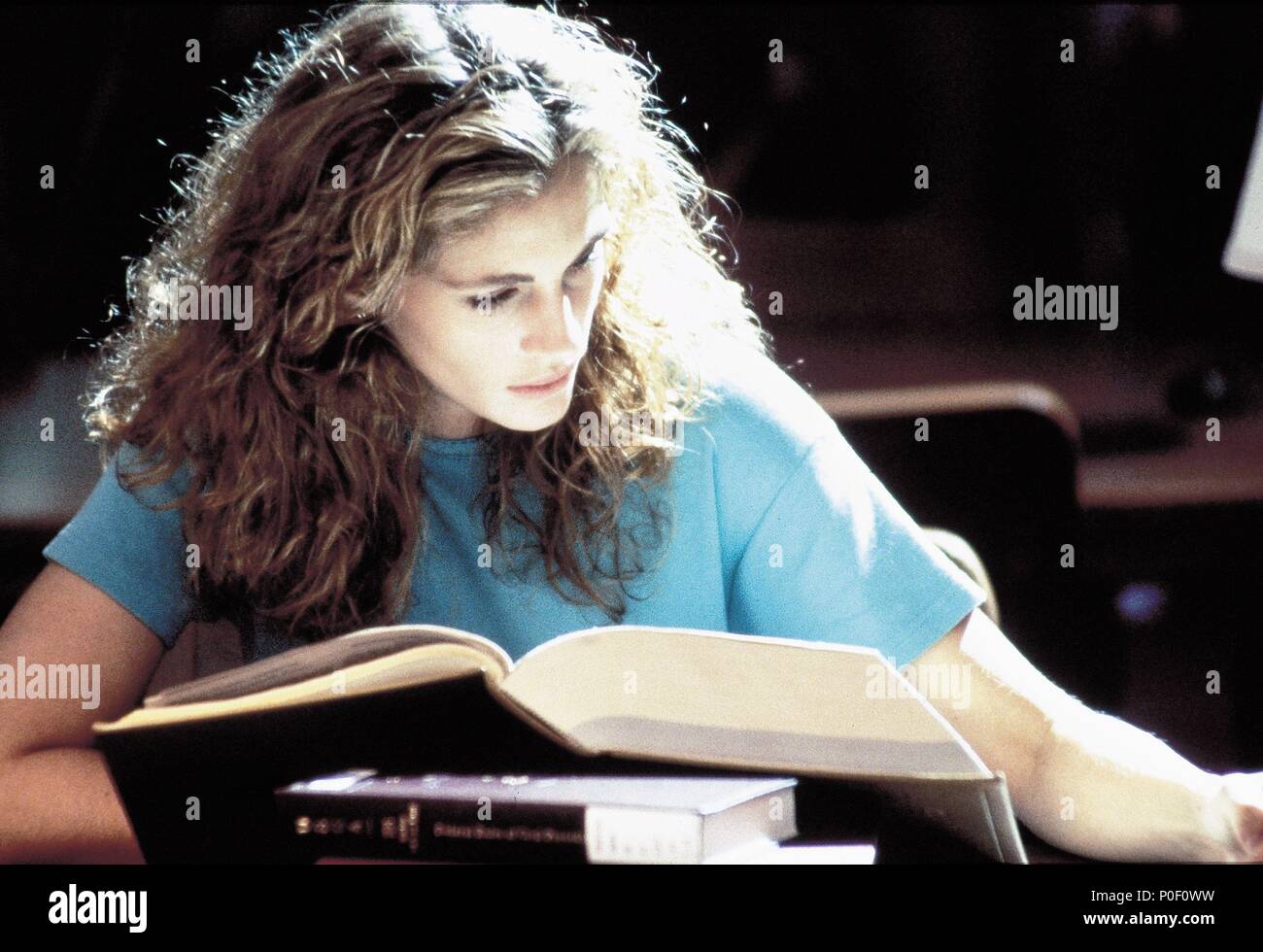 The pelican brief film julia roberts hi-res stock photography and ...