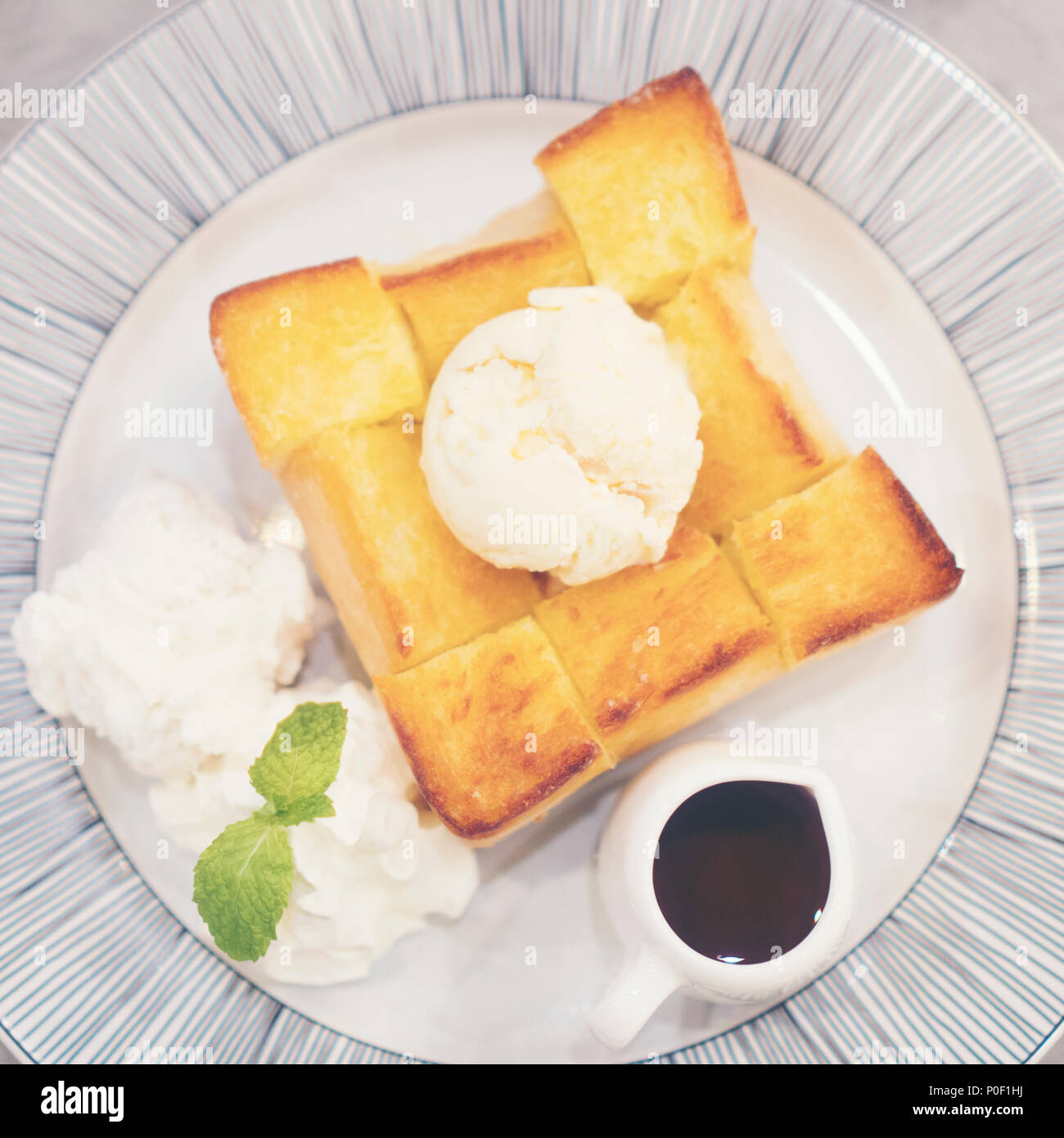 Honey toast with icecream hi-res stock photography and images - Alamy
