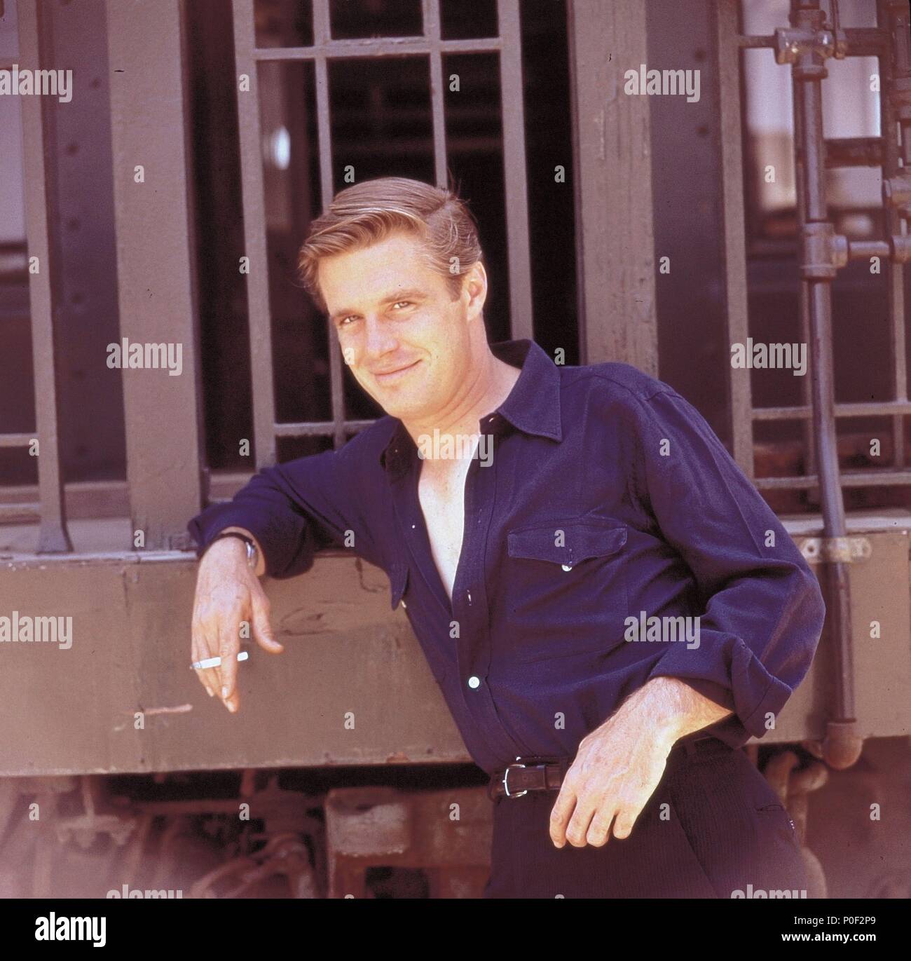 George peppard hi-res stock photography and images - Alamy