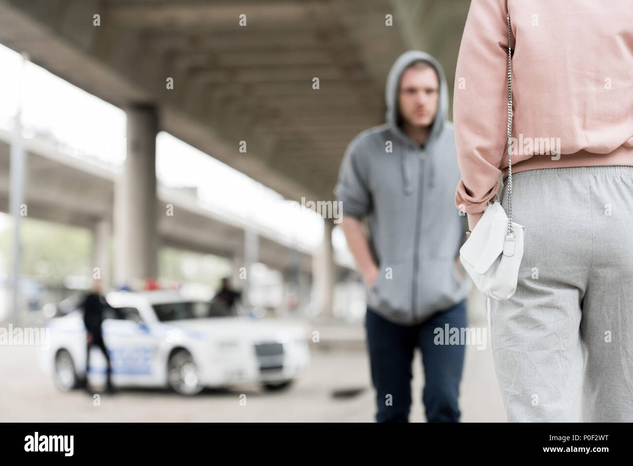 Handbag theft woman hi-res stock photography and images - Alamy