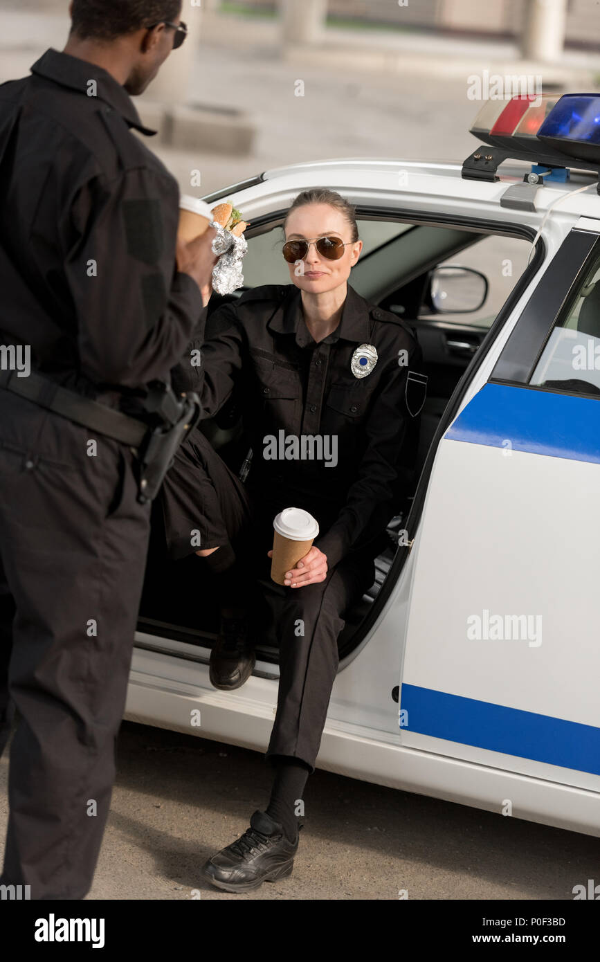 Police officers eat lunch hi-res stock photography and images - Alamy
