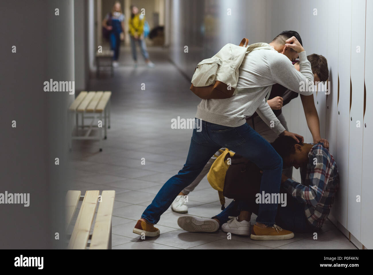 Teens fighting in school hi-res stock photography and images - Alamy