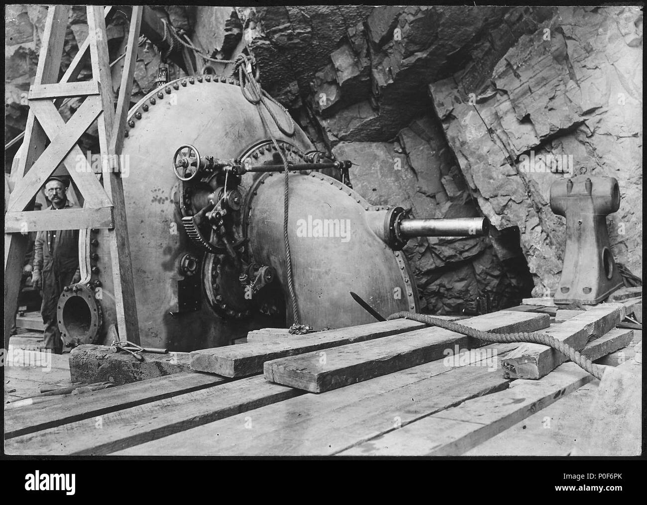 Turbine wheel for temporary power plant Stock Photo - Alamy