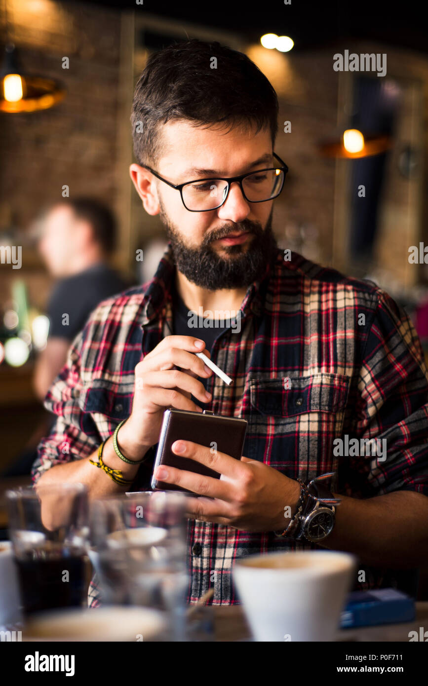 Cigar bar hi-res stock photography and images - Alamy