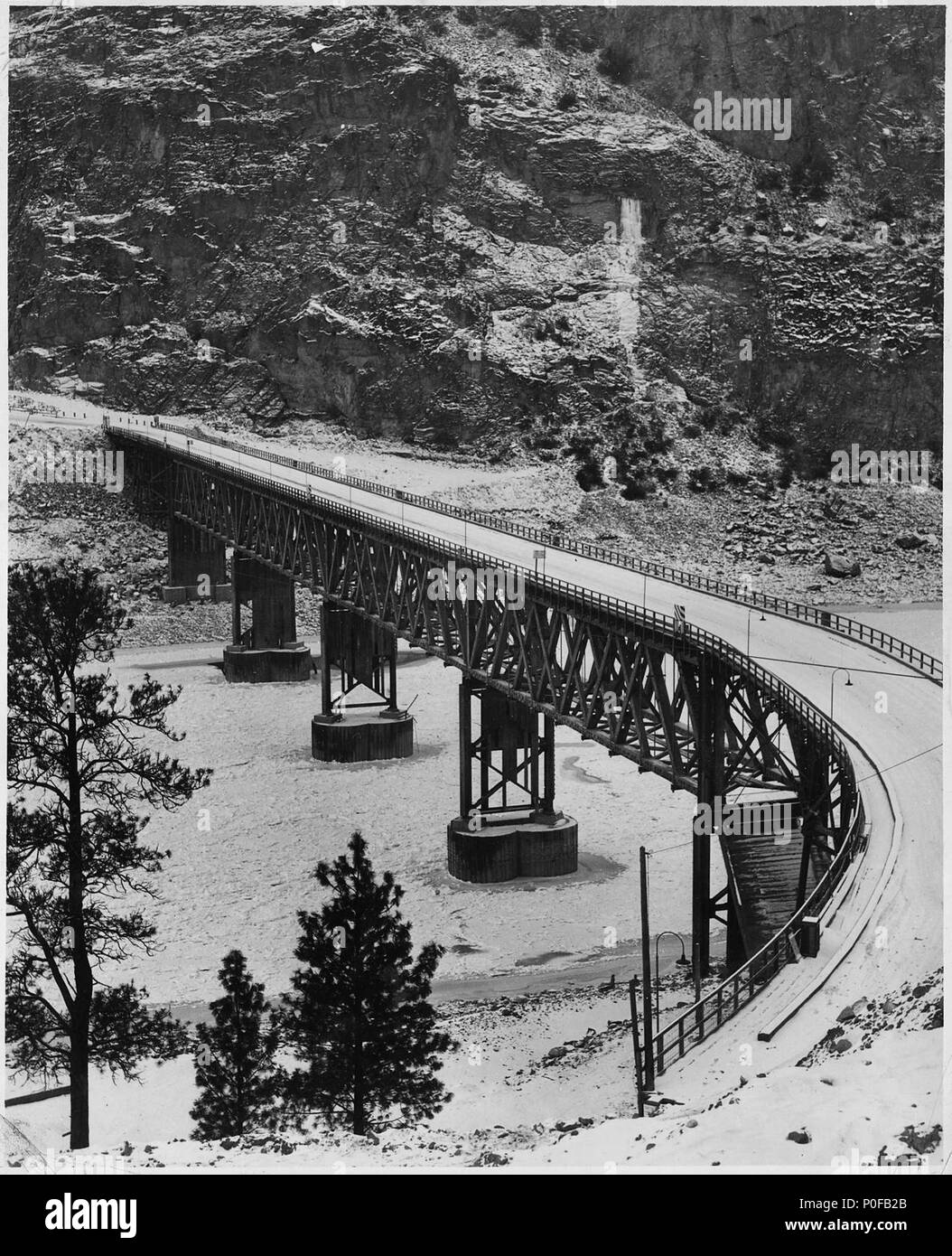 Contractors bridge Black and White Stock Photos & Images - Alamy