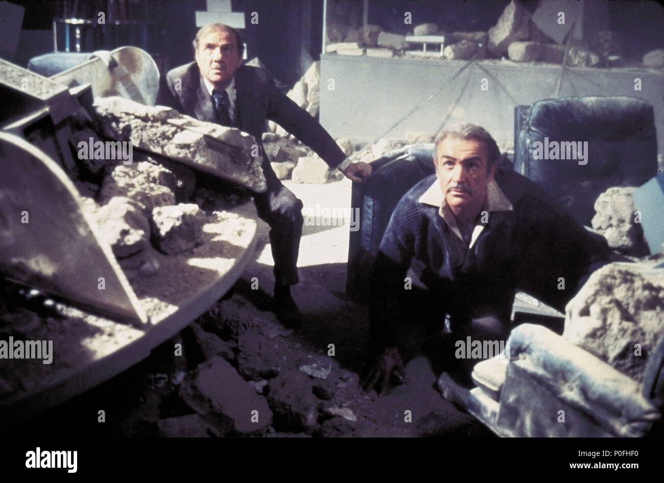 Meteor 1979 sean connery hi-res stock photography and images - Alamy