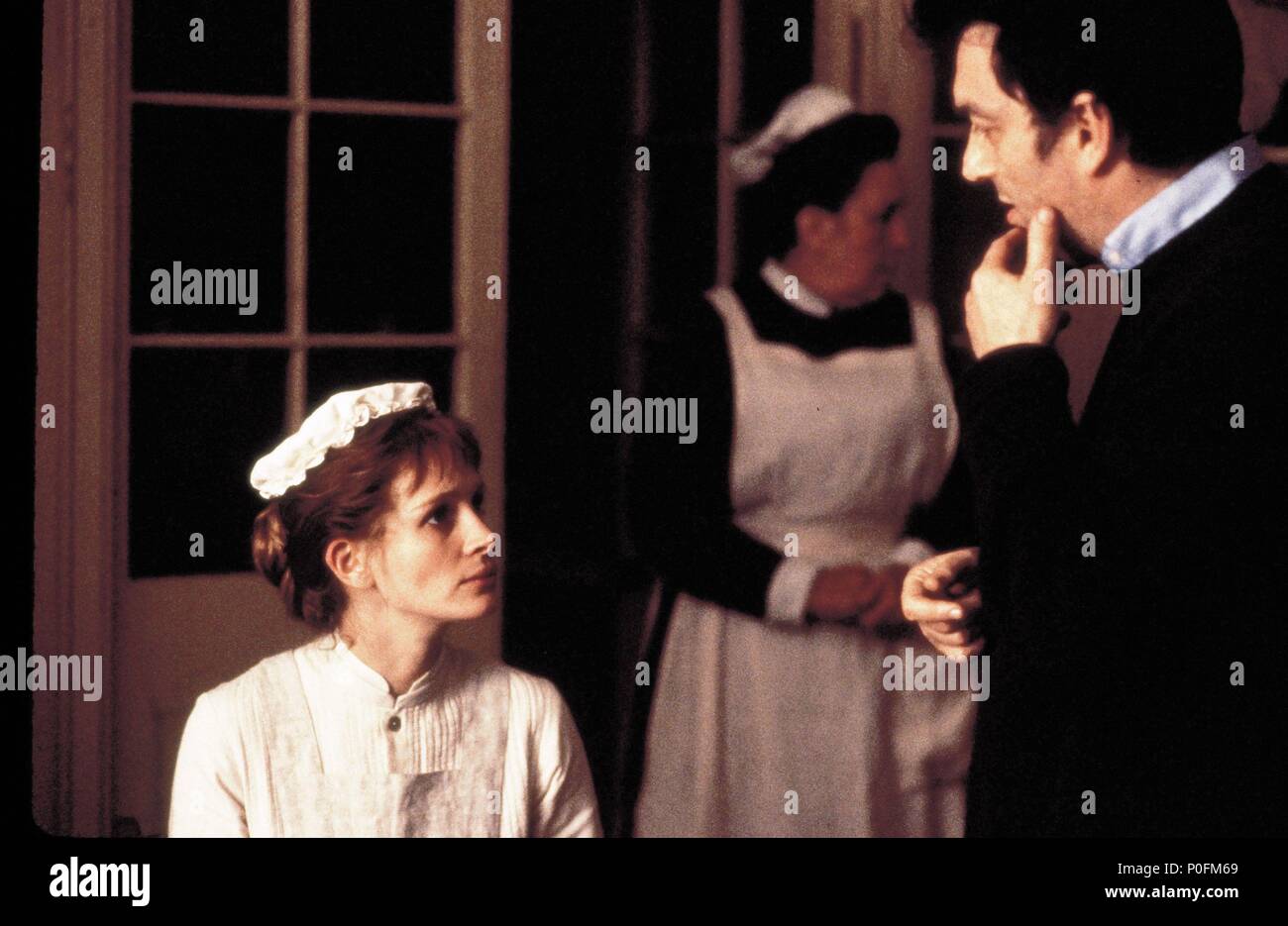 Julia roberts mary reilly hi-res stock photography and images - Alamy