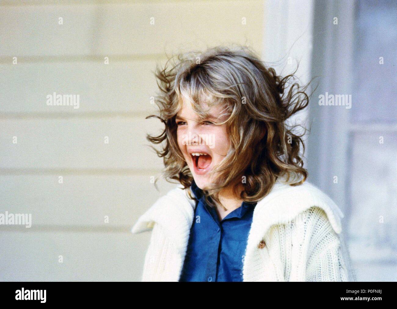 Drew barrymore scream hi-res stock photography and images - Alamy