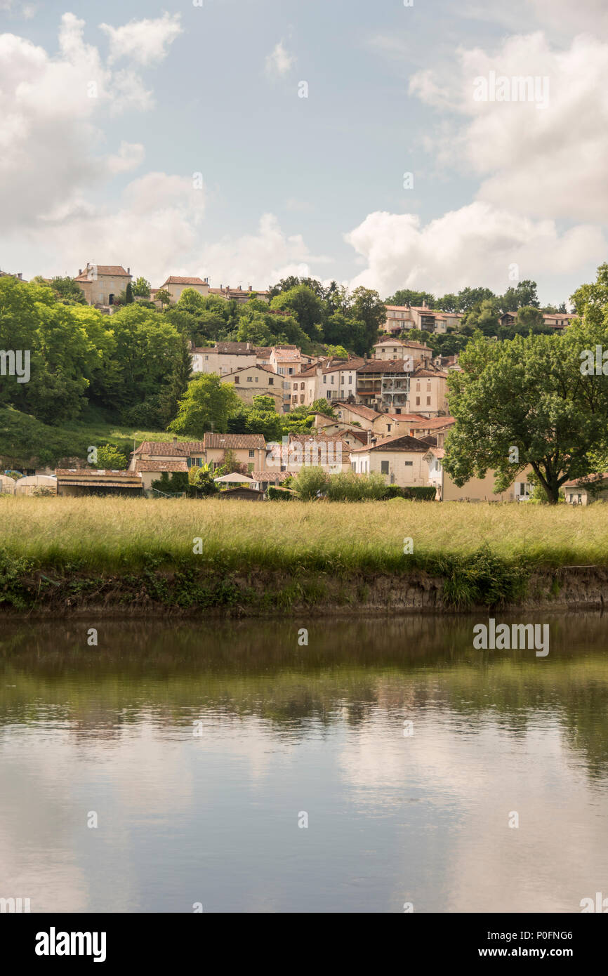 Dronne river france hi-res stock photography and images - Alamy