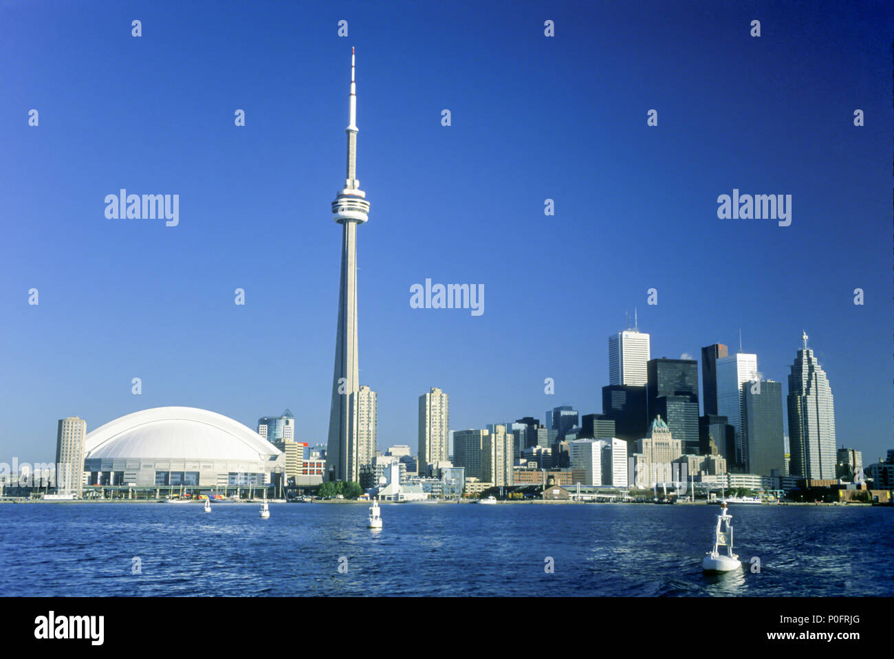 1993 HISTORICAL DOWNTOWN SKYLINE TORONTO ONTARIO CANADA Stock Photo - Alamy