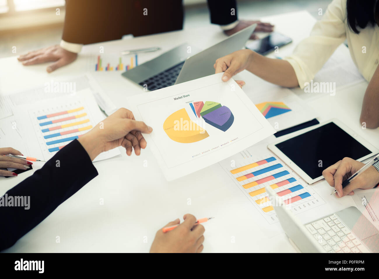 Startup business people group meeting, Young creative coworkers team ...