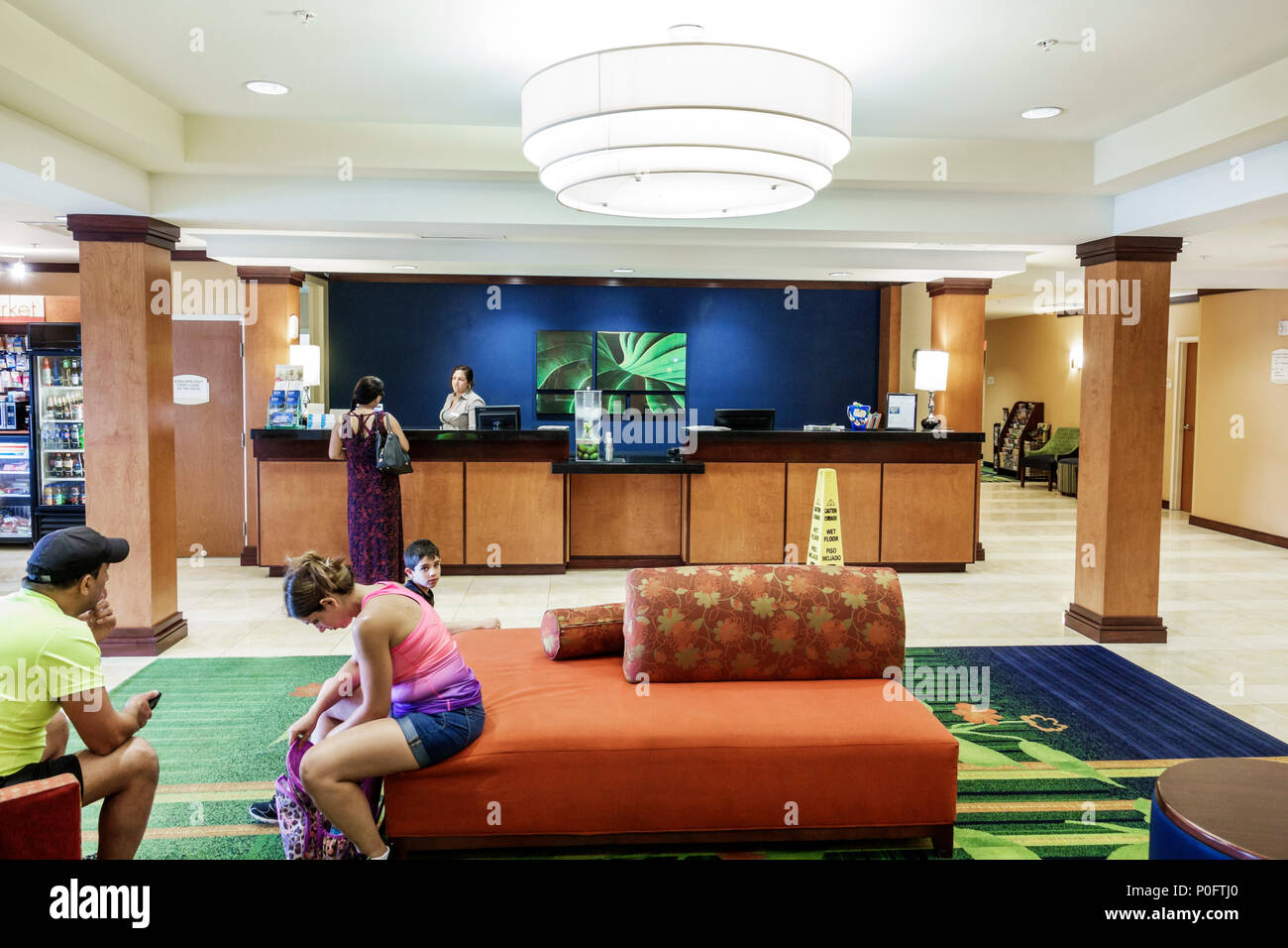 Family vacation hotel lobby hi-res stock photography and images - Alamy
