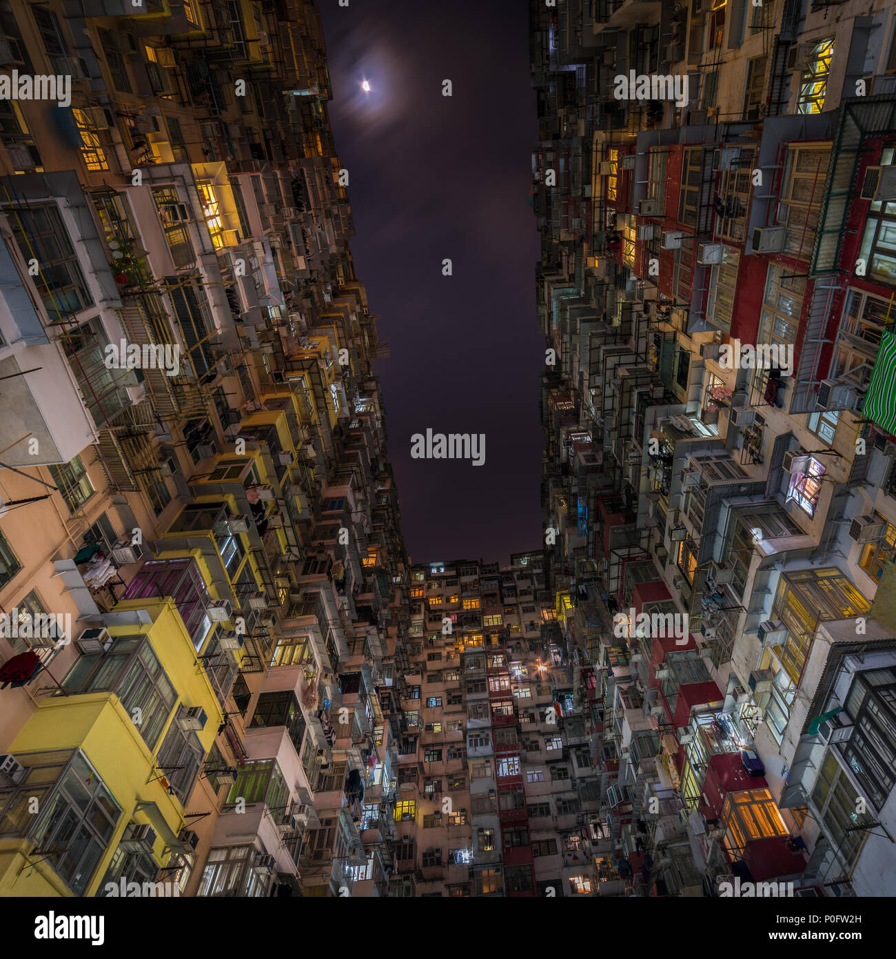 Overcrowded residential building in Hong Kong Stock Photo - Alamy