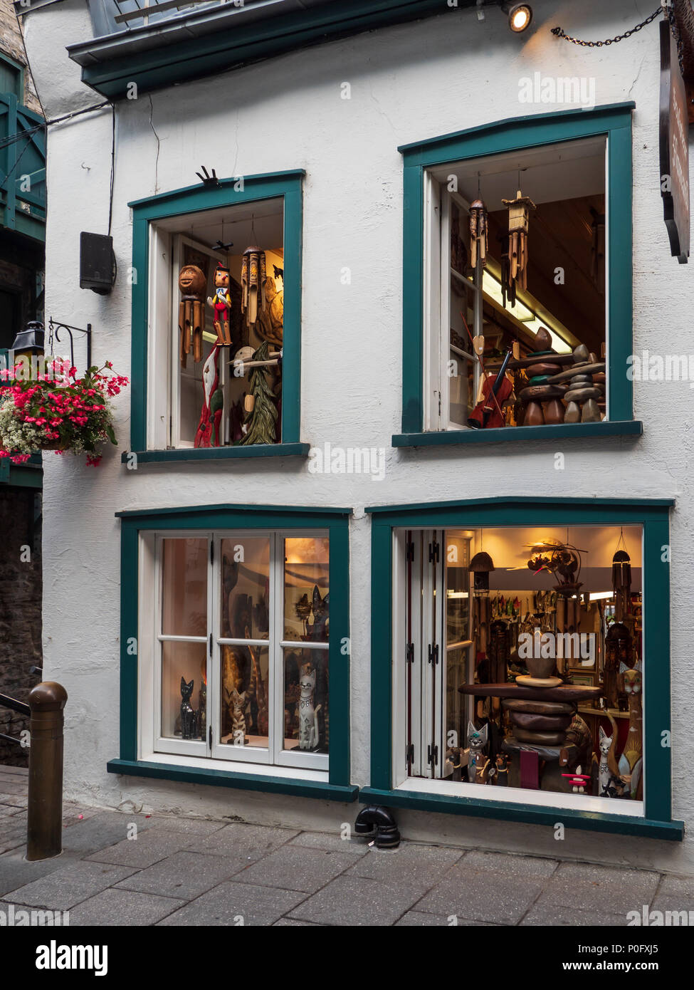 Storefront, Rue du Petit-Champlain, Lower Vieux Quebec, Old Town ...
