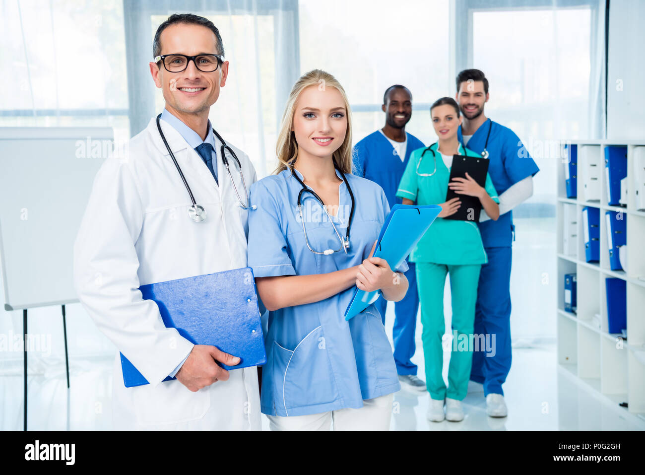 Doctors in clinic hi-res stock photography and images - Alamy