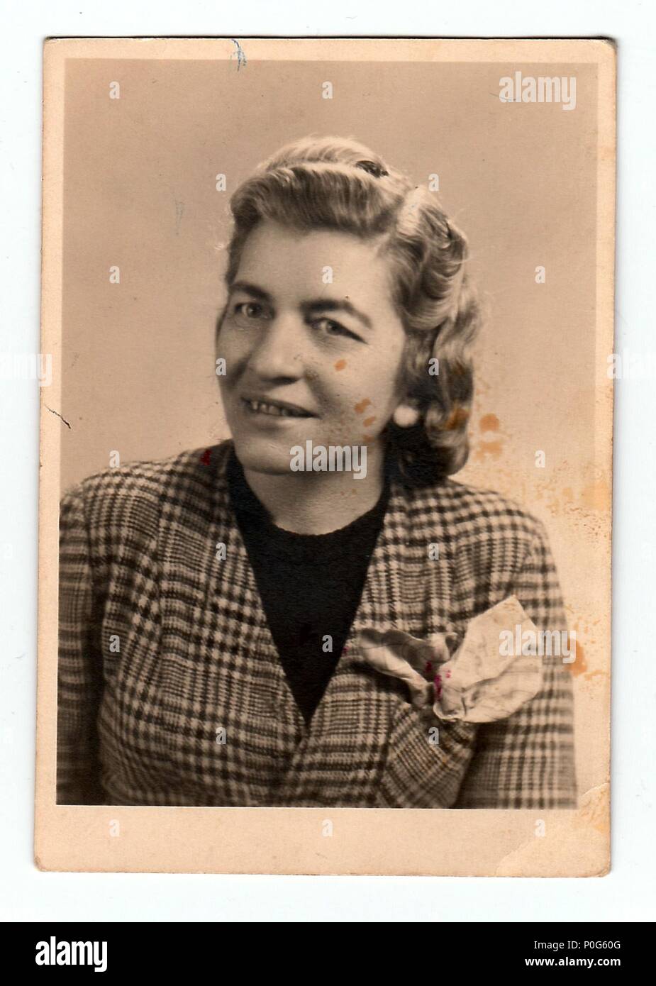 WIEN, AUSTRIA, CIRCA 1935: Vintage studio photo of young woman, circa ...