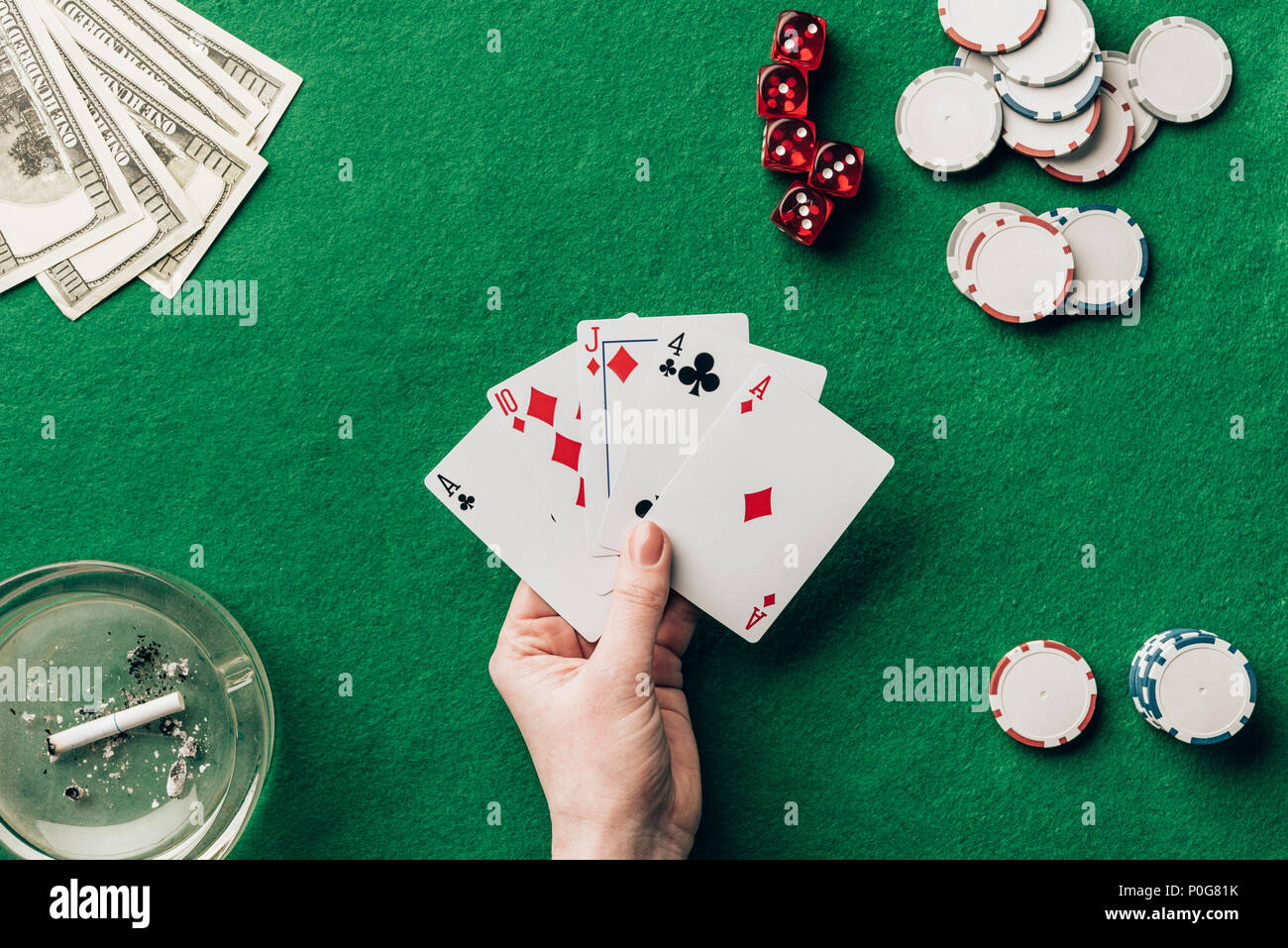 Hand of playing cards hi-res stock photography and images - Alamy