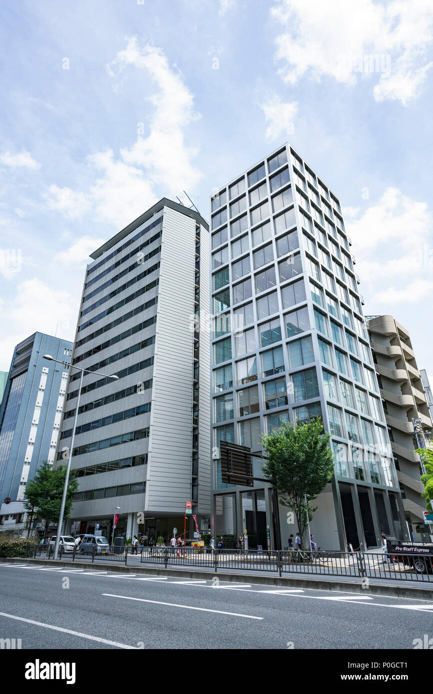 Aoyama Tower Building ( left ) designed by Junzo Yoshimura and Aoyama ...