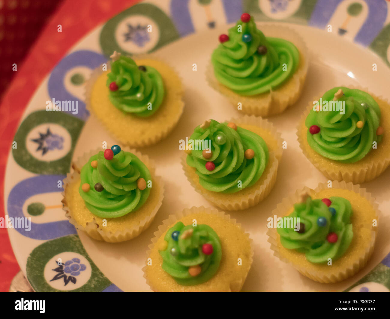 Cake tree shape hi-res stock photography and images - Alamy