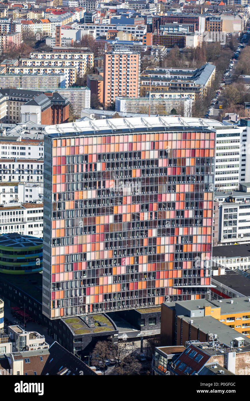 Office building rooftops hi-res stock photography and images - Alamy