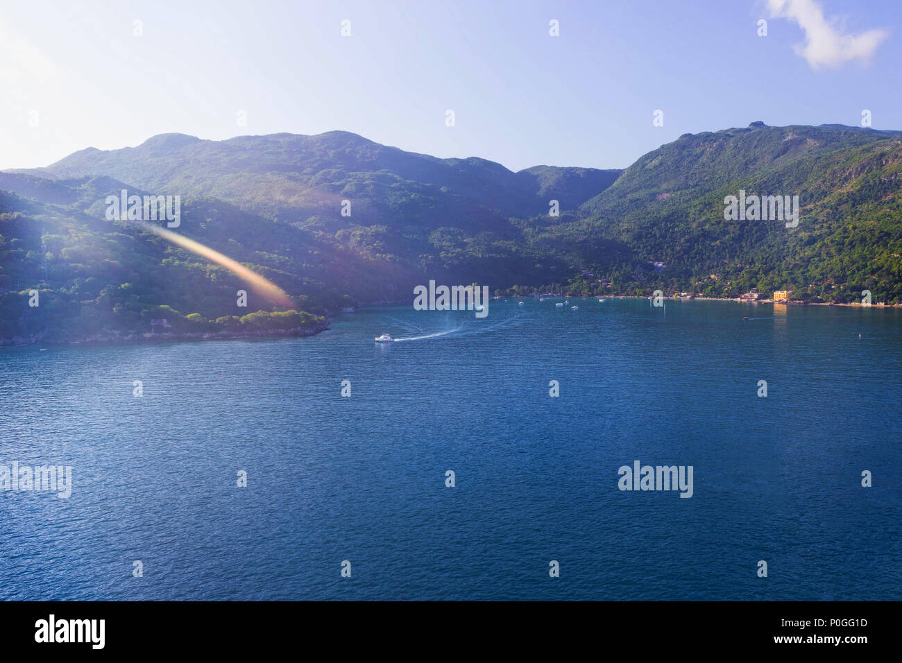 Haiti ocean hi-res stock photography and images - Alamy