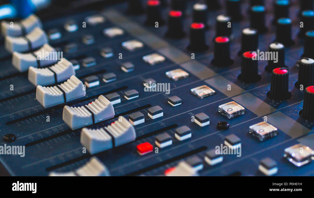 Recording studio gears hi-res stock photography and images - Alamy