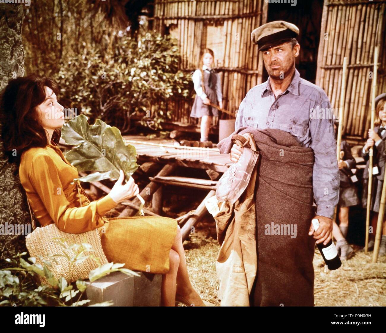 Father goose cary grant hi-res stock photography and images - Alamy