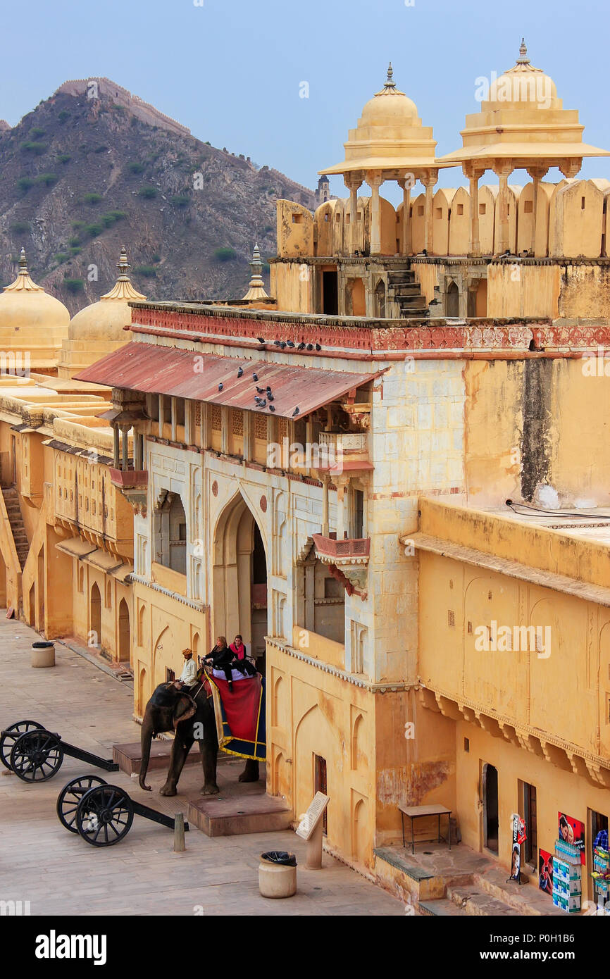 Suraj Pol (Sun Gate) in Jaleb Chowk (main courtyard) of Amber Fort ...