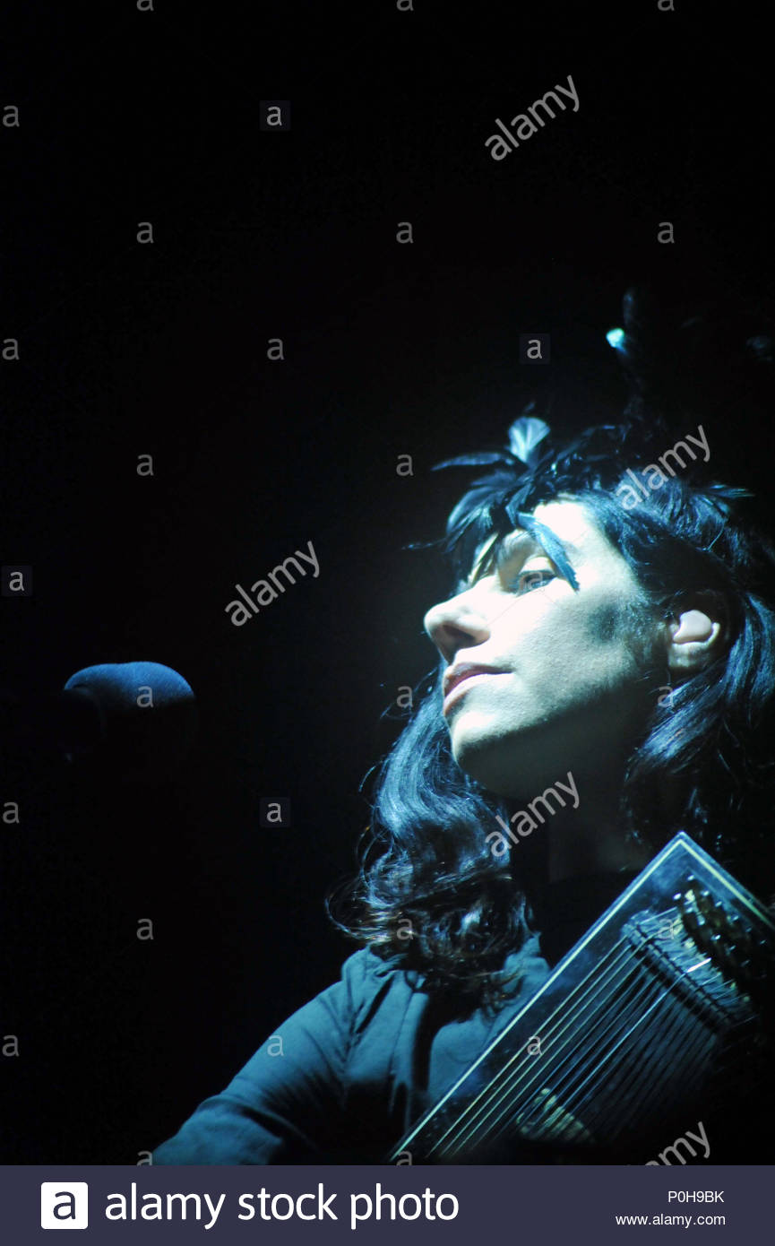 Pj Harvey Stock Photos & Pj Harvey Stock Images - Alamy