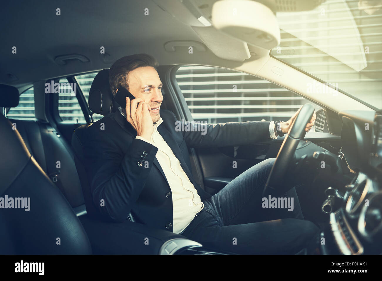 Male driver talking car window hi-res stock photography and images - Alamy