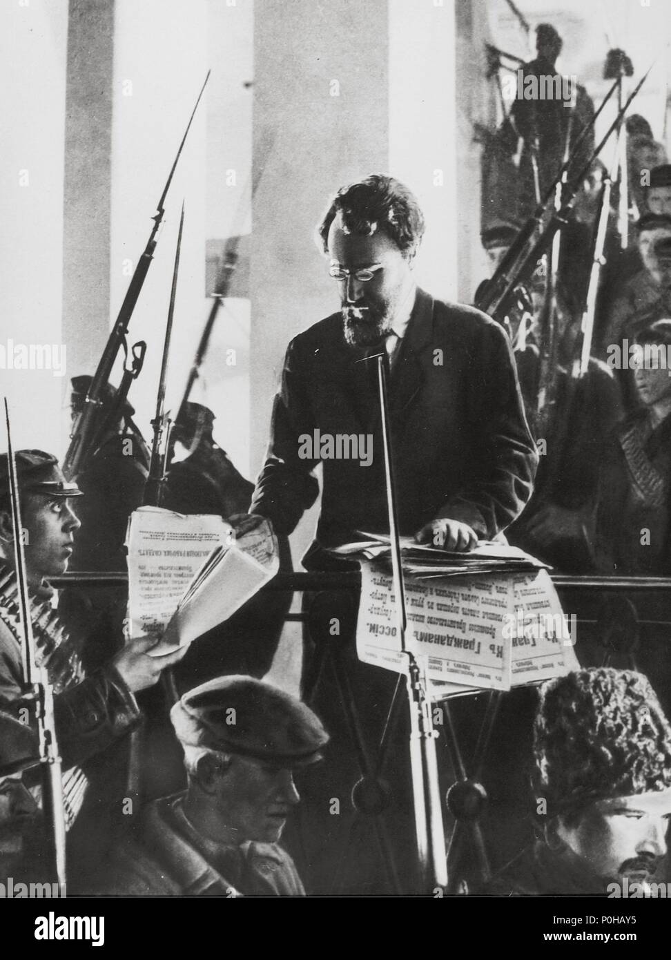 Ten days that shook the world hi-res stock photography and images - Alamy