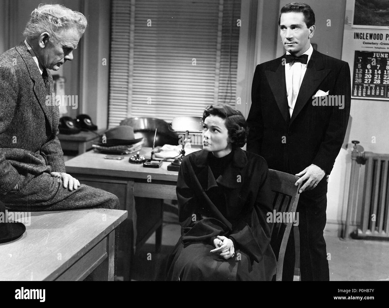 Richard conte gene tierney whirlpool Black and White Stock Photos ...