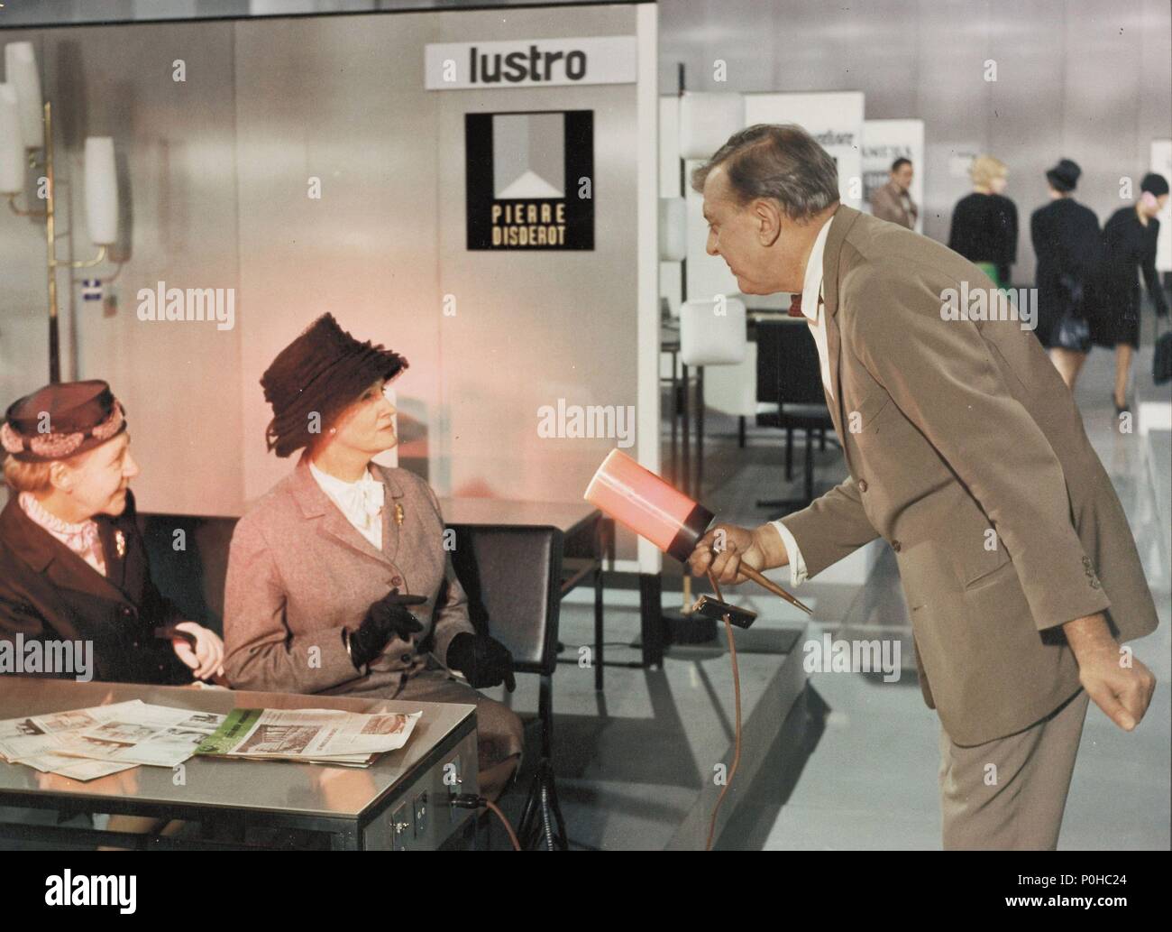 Original Film Title: PLAYTIME. English Title: PLAYTIME. Film Director ...