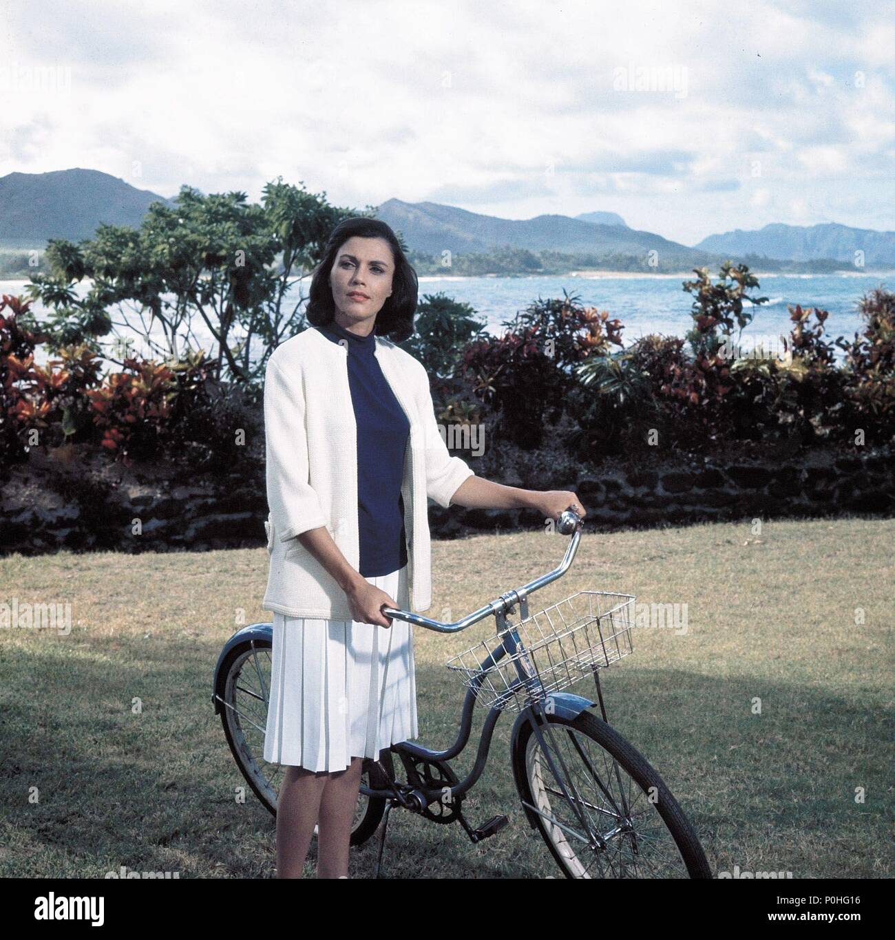 Elizabeth allen hi-res stock photography and images - Alamy