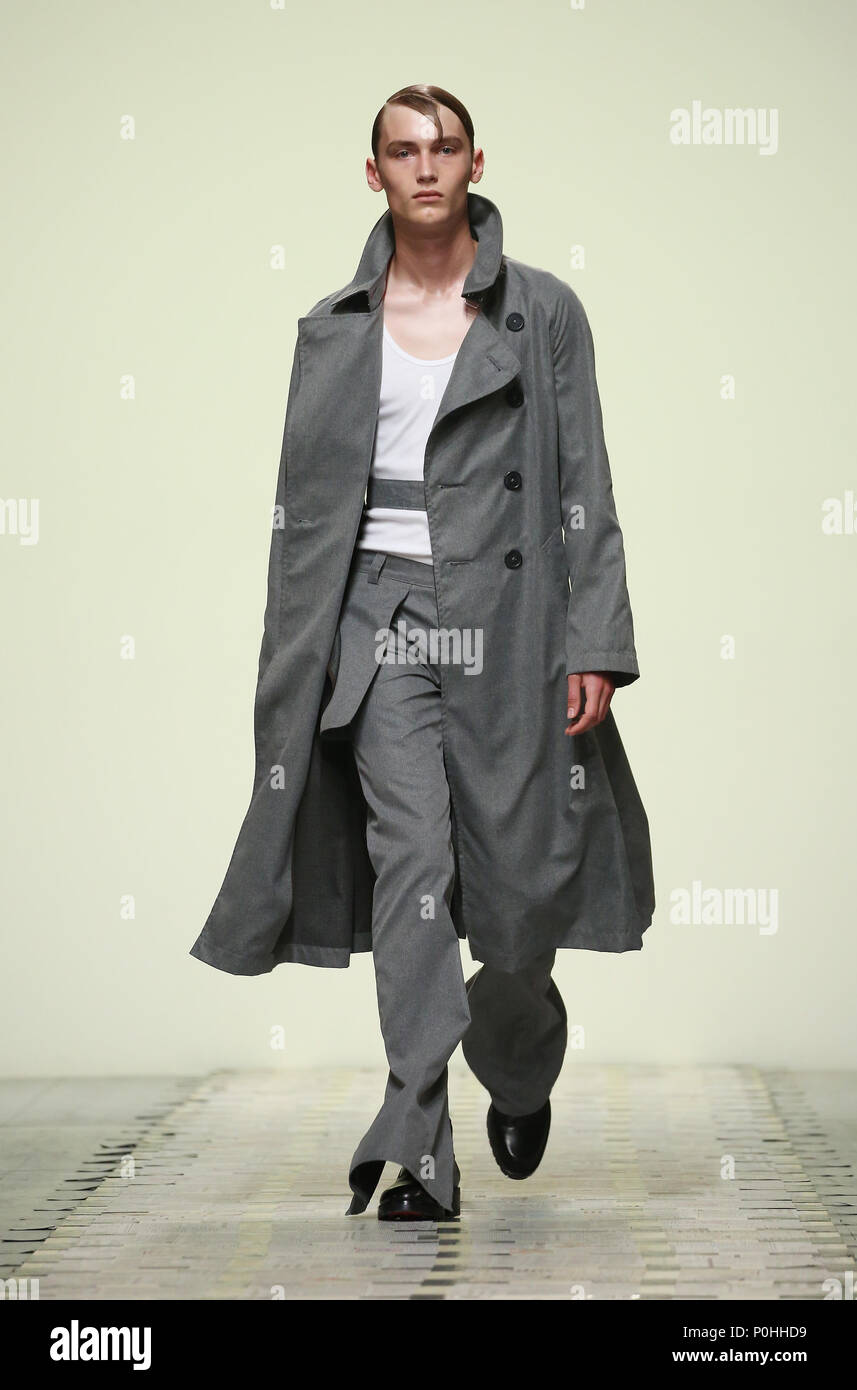 Images of fashion hi-res stock photography and images - Alamy