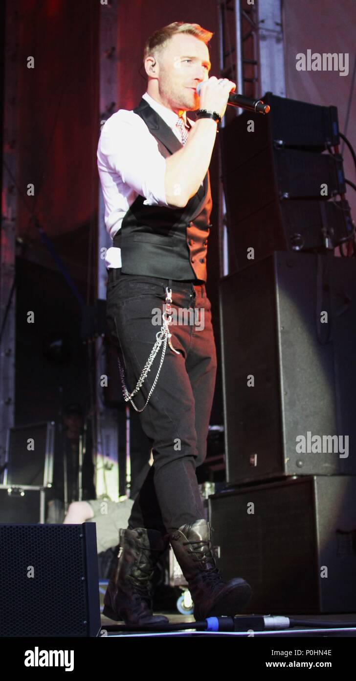 WIGAN,UK, RONAN KEATING @ HAIGH HALL CREDIT IAN FAIRBROTHER/ALAMY STOCK ...