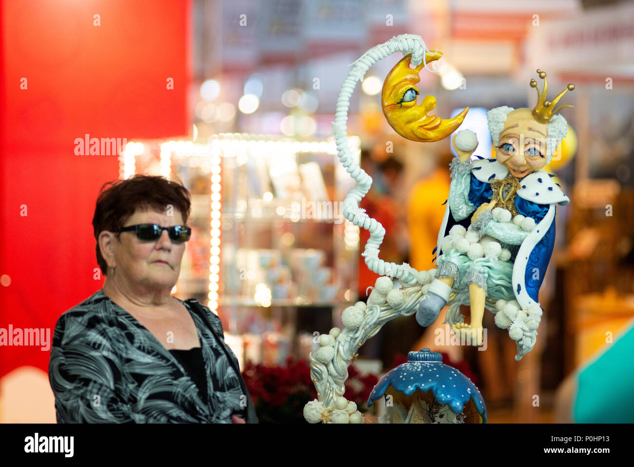King cake design hi-res stock photography and images - Alamy