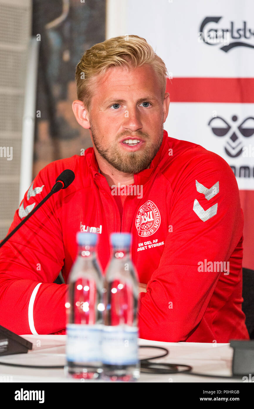 Danish goalkeeper kasper schmeichel hi-res stock photography and images ...