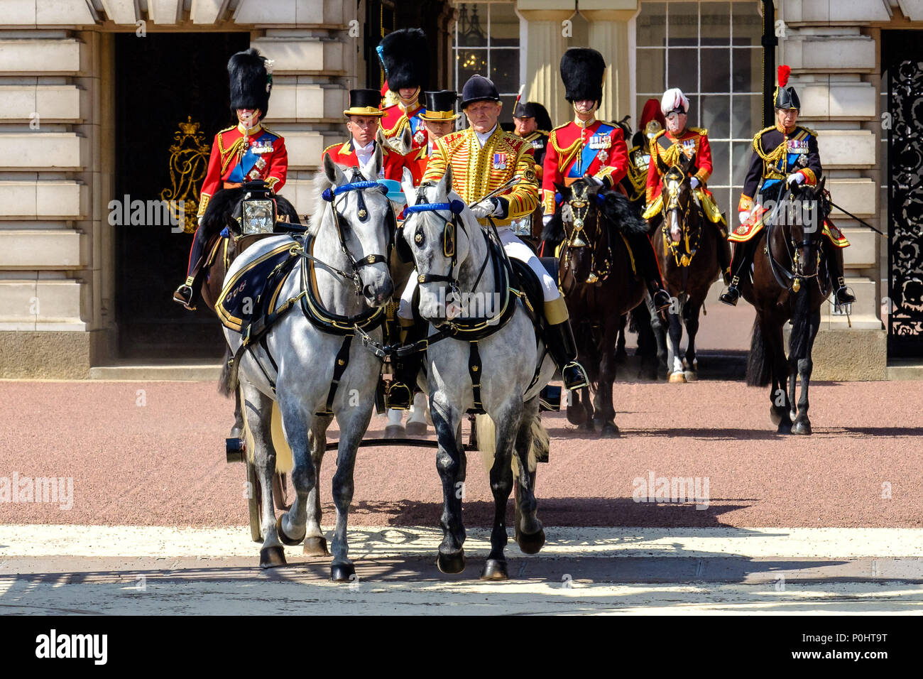 The Royal procession leaves the palace at Trooping the Colour and ...