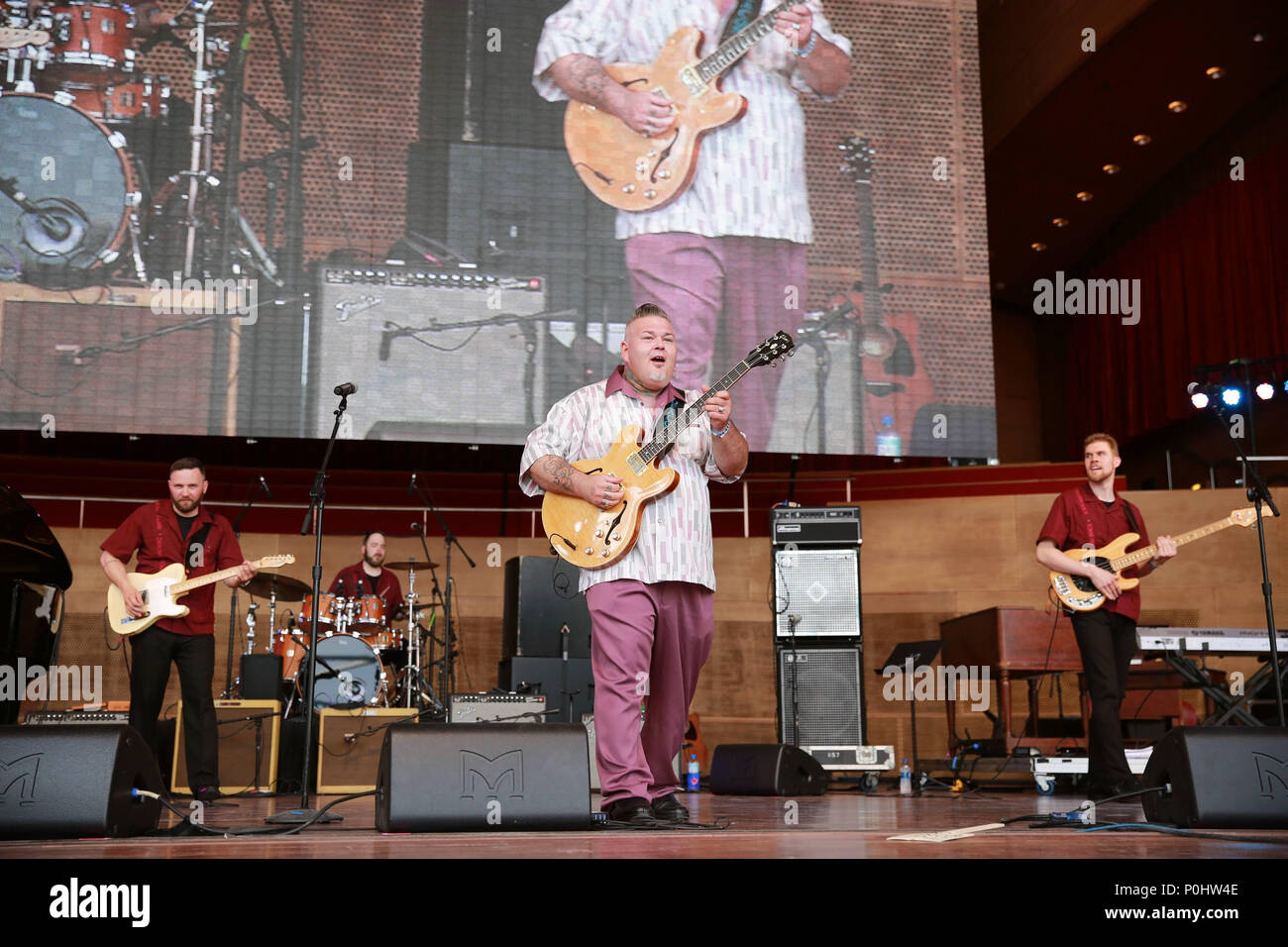 Chicago blues band live hi-res stock photography and images - Alamy