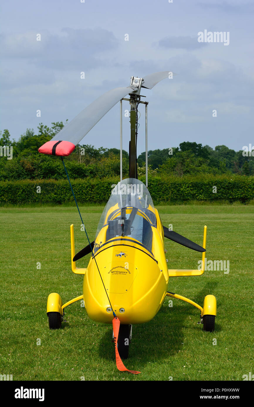 Bedfordshire 9th June 2018 UK. The Worlds Largest gathering of Autogyro ...