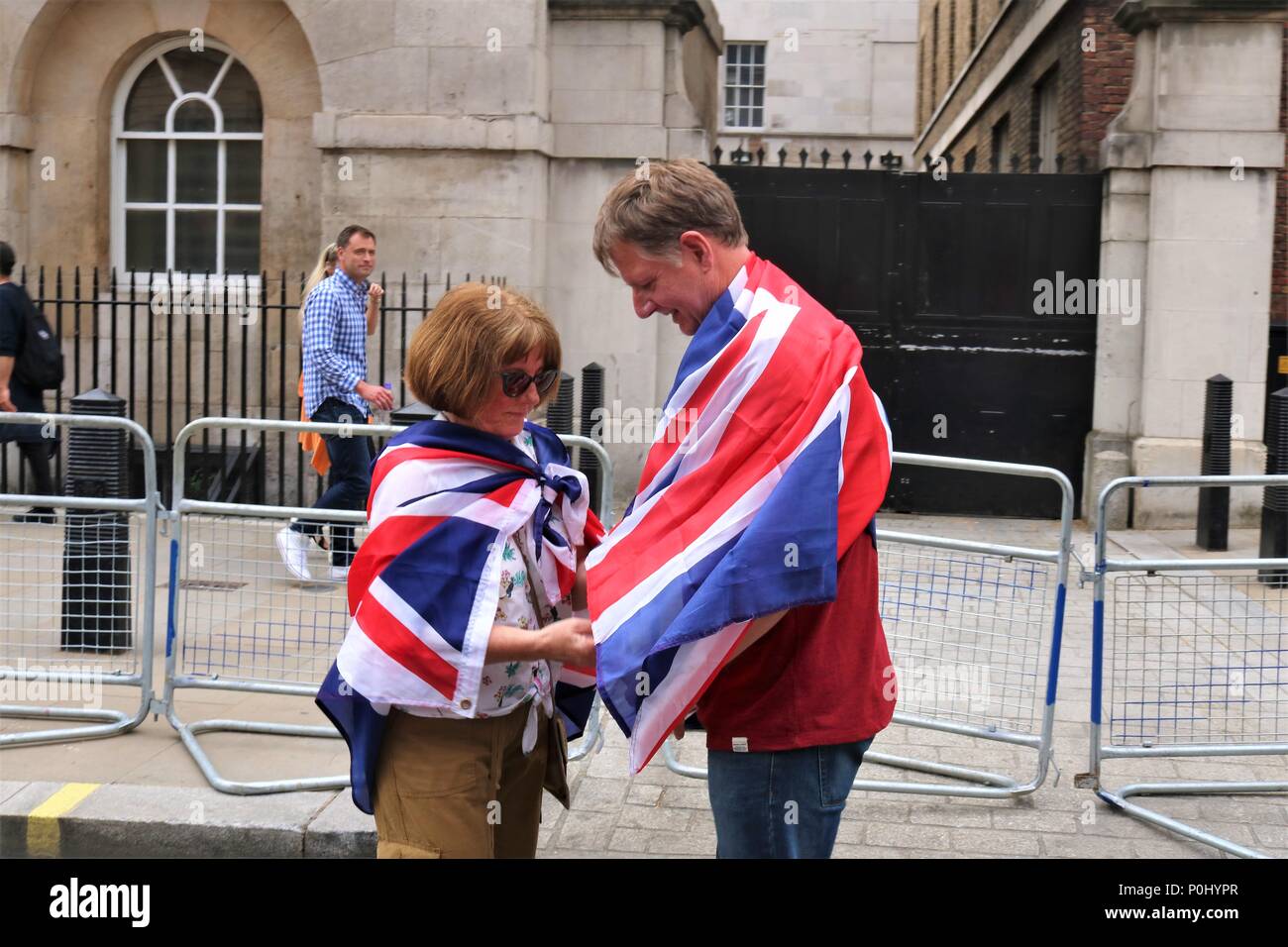 People wearing flags hi-res stock photography and images - Alamy