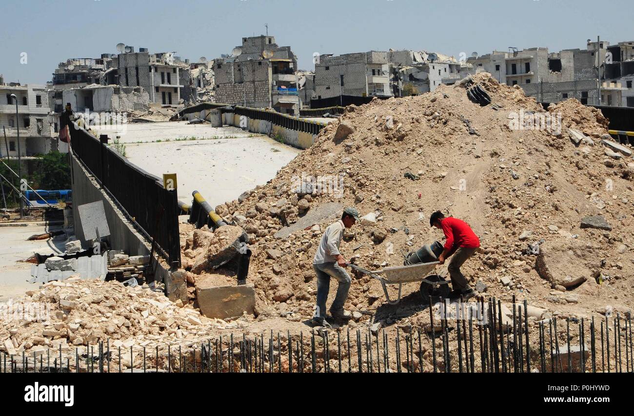 Construction workers syria hi-res stock photography and images - Alamy