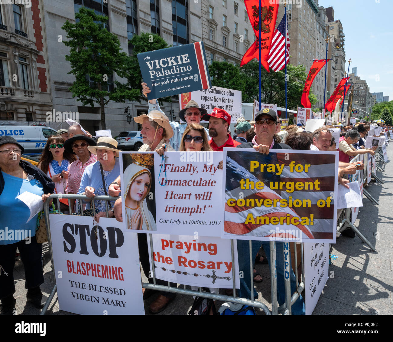 Controversial protest hi-res stock photography and images - Alamy